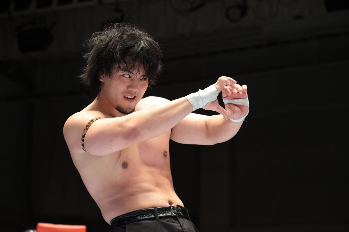 【新日本】『BOSJ』MAOが同郷の石森に激勝「28歳、KING OF DDTトーナメント優勝して、UNIVERSALのベルトを獲ってレベルの上がった俺だったら勝てた」 | プロレスTODAY