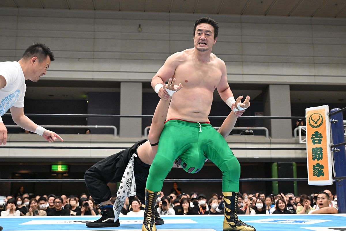 【新日本】『BOSJ』MAOが田口隆祐との“運命の一戦”を制す！田口「本物の変態がいた、本当の自分に戻るわ」 | プロレスTODAY