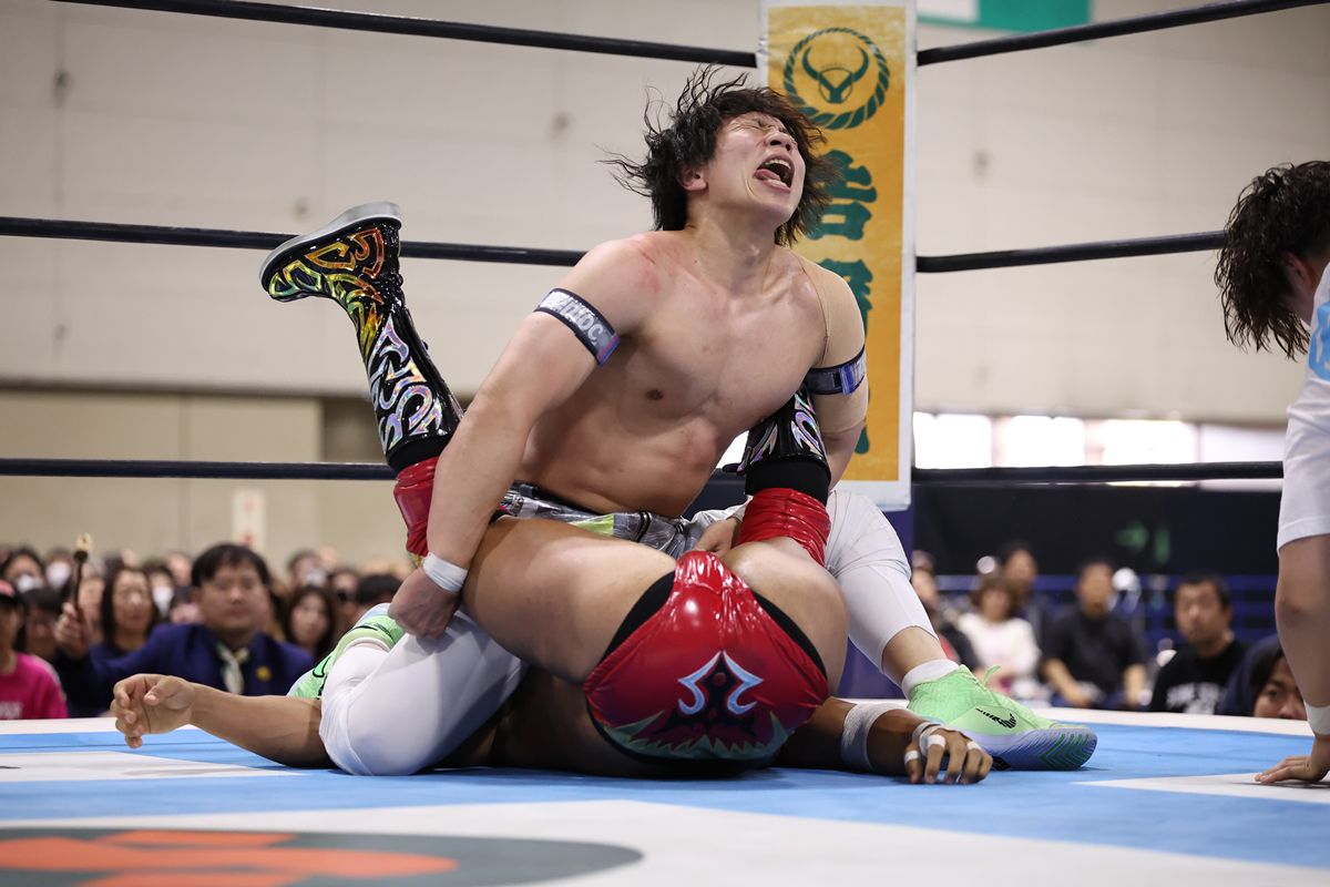 【新日本】『BOSJ』YOHがティタン撃破で5勝目！ティタン敗れるも胸張るコメント「この素晴らしい国で戦えることに感謝」 | プロレスTODAY