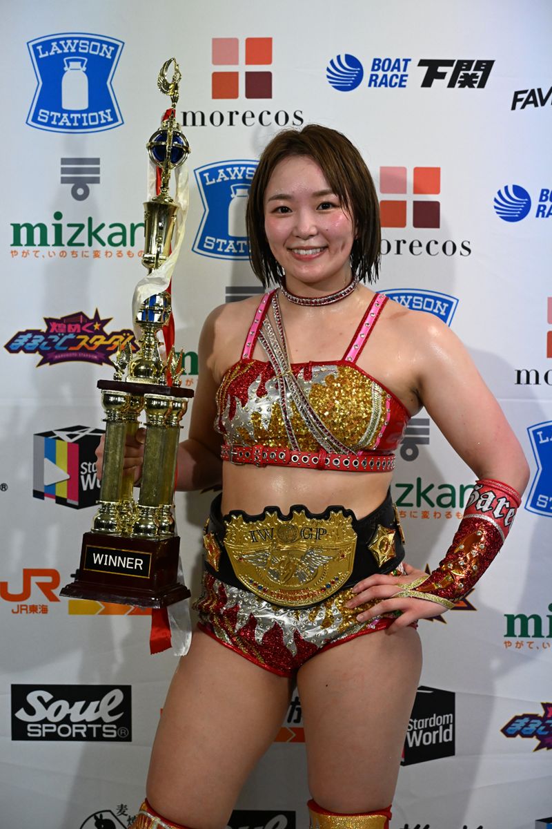 【スターダム】Sareeeが朱里を撃破し悲願のIWGP女子王座初戴冠！“太陽神”が32分超の激闘制す「誰に何と言われようが、自分を信じてここまでやってきた」 | プロレスTODAY