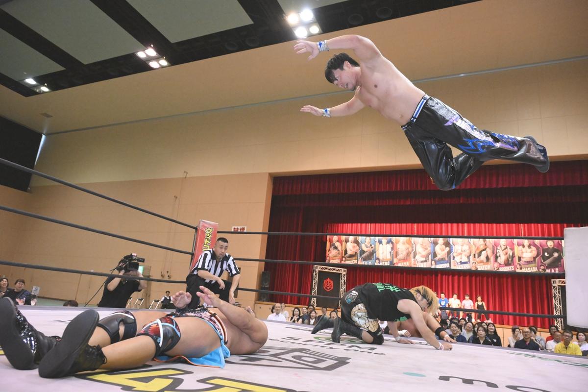 【DDT】HARASHIMAが先輩・真壁刀義とのチームで地元・青梅で凱旋勝利！「今回で終わらさずに、もっと続けてまたやっていきたい」 | プロレスTODAY