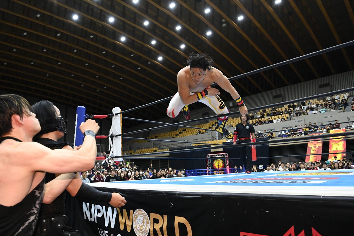 【新日本】SHO＆DOUKI組がIWGPジュニアタッグV3！鉄板攻撃でデスペラード＆KUUKAIを粉砕「俺とSHOの“2強”時代だ」 | プロレスTODAY