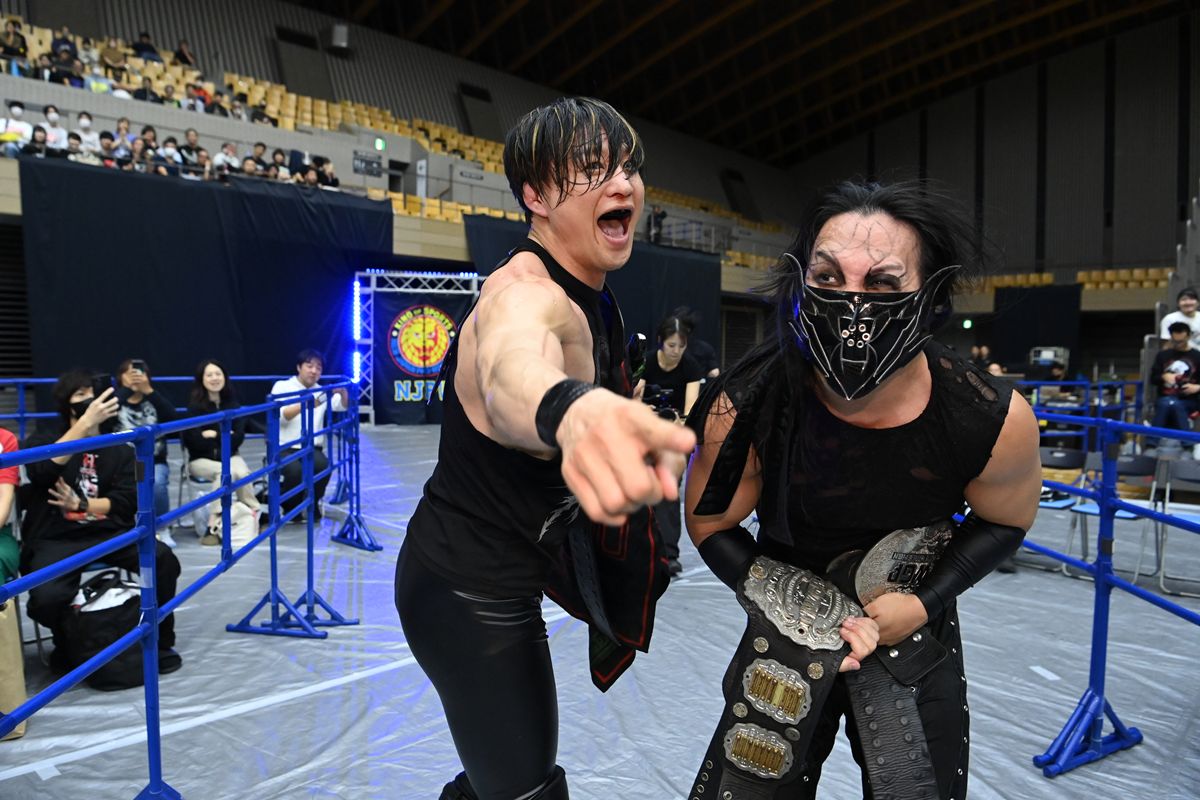 【新日本】SHO＆DOUKI組がIWGPジュニアタッグV3！鉄板攻撃でデスペラード＆KUUKAIを粉砕「俺とSHOの“2強”時代だ」 | プロレスTODAY