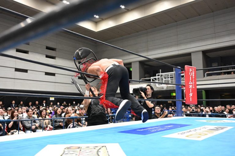 【新日本】“2代目東郷”が悪の采配、 EVIL＆ファレがデスペラード＆石川を粉砕し『WTL』首位並走！石川修司は「ドームダブルヘッダー」へ執念燃やす | プロレスTODAYプロレスTODAY